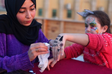 59 Palestinian tattoo artist Stock Pictures, Editorial Images and Stock ...