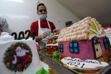 Palestinian Chef Ahmed Albatta Put Final Editorial Stock Photo - Stock ...