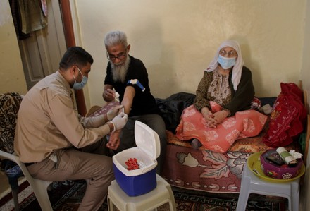 47 Blood test campaign Stock Pictures, Editorial Images and Stock ...