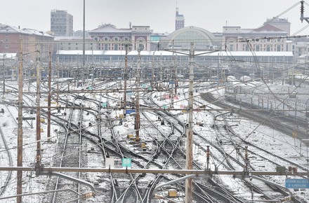 Snowfall in Turin, Italy - 28 Dec 2020 Stock Pictures, Editorial Images ...