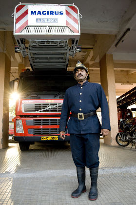 Firefighter Wearing Old Antiquated Rajera Firefighting Editorial Stock ...