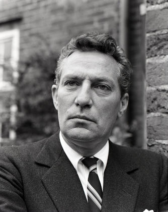 Peter Finch During Filming Shooting Stars Editorial Stock Photo - Stock ...