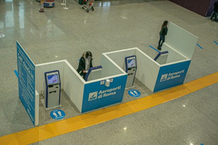 Passenger Self Check Booth Few Passengers Editorial Stock Photo - Stock ...