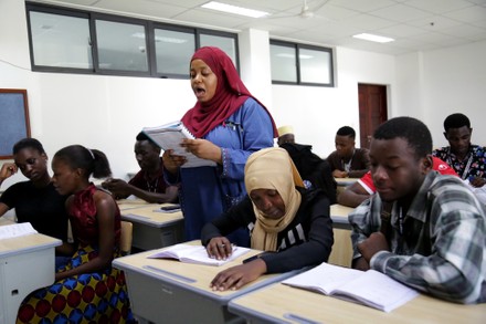 Chinese Language Teacher Imani Haji Working Editorial Stock Photo ...
