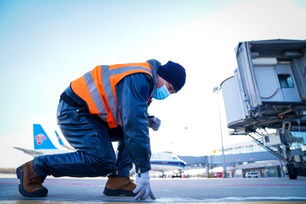 53 Aircraft maintenance team Stock Pictures, Editorial Images and Stock ...