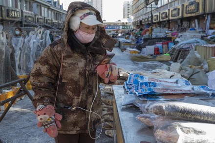 Merchant Livestreams Sell Frozen Fish Fish Editorial Stock Photo ...