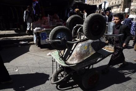 Yemeni Pushes Wheelbarrows Through Market Old Editorial Stock Photo ...