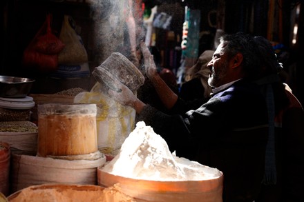 Yemeni Vendor Sells Flour Market Old Editorial Stock Photo - Stock ...