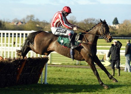 Horse Racing from Warwick Racecourse, UK - 16 Jan 2021 Stock Pictures ...