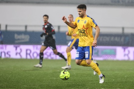 Waaslandbeverens Leonnardo Bertone Pictured Action During Editorial ...