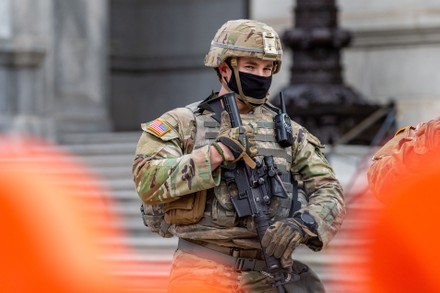 __COUNT__ imágenes de Heavy security at Pennsylvania Capitol in ...