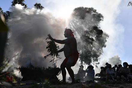 Indigenous Performers Hold Smoking Ceremony Part Editorial Stock Photo ...