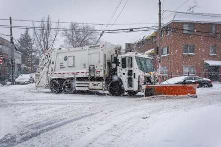 NY: Winter Snow Storm, Bronx, New York City, United States - 01 Feb ...