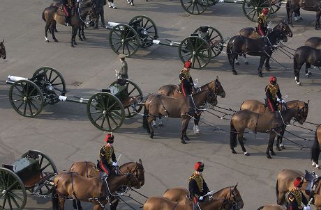 Gunner Steven Flint Centre Carriage Rider Editorial Stock Photo - Stock ...