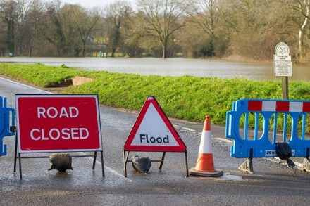 Flood Alert Place Cookham River Thames Editorial Stock Photo - Stock ...