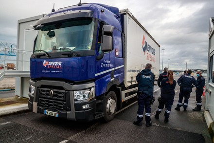 French Customs Officers Look On Trucks Editorial Stock Photo - Stock ...