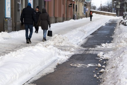 People Walking On Snowy Icy Pavement Editorial Stock Photo - Stock ...