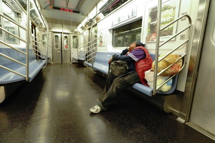 250 Changing train Stock Pictures, Editorial Images and Stock Photos ...