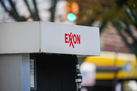 71 Exxon logo Stock Pictures, Editorial Images and Stock Photos ...