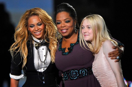 Oprah Winfrey Guests During Surprise Oprah Editorial Stock Photo ...