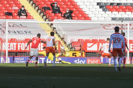 __COUNT__ imágenes de Charlton Athletic vs Blackpool EFL League 1 ...