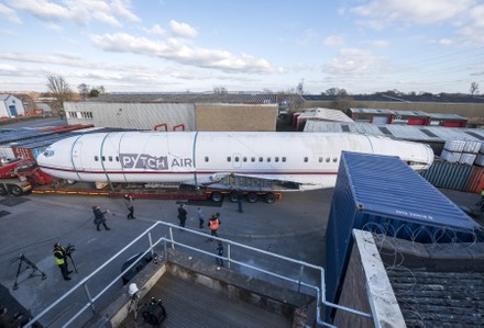 Bristol Uk Boeing 727 Fuselage Arrives Editorial Stock Photo - Stock ...