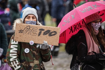 Protester Holding Poster Metoo Meetoo Slogan Editorial Stock Photo ...
