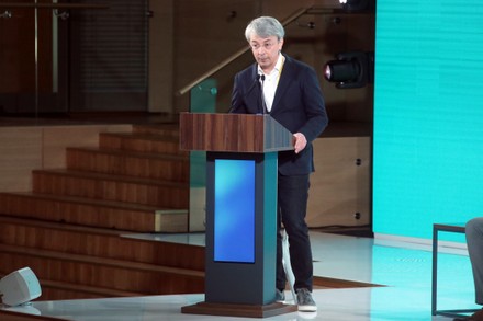 fotos de Ukrainian Journalist Dmitry Gordon Attends Briefing - Foto de ...