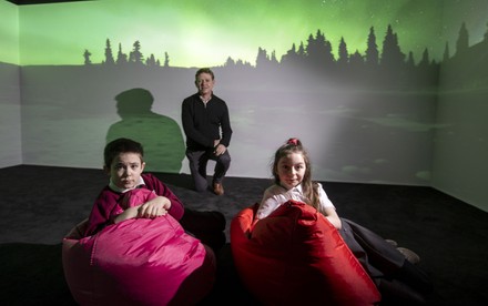 13 Carbrain primary school Stock Pictures, Editorial Images and Stock ...