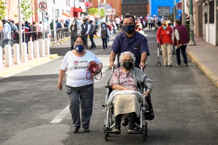 Pfizer first dose against Covid in Nemesio Diez Stadium, Toluca, State ...