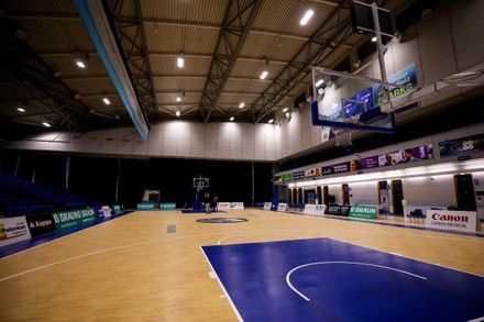 500 Ponds forge sports centre Stock Pictures, Editorial Images and ...