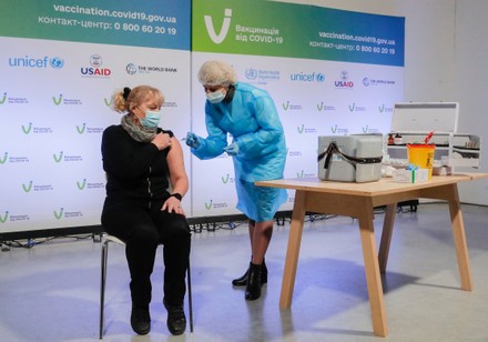 Ukrainian Medical Worker Shows Astrazeneca Covishield Editorial Stock ...