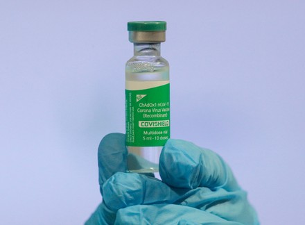 Ukrainian Medical Worker Shows Astrazeneca Covishield Editorial Stock ...