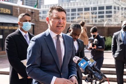 Nypd Lieutenant Edwin Raymond Speaks His Editorial Stock Photo - Stock ...