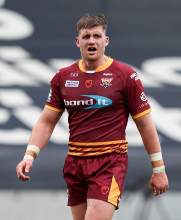 Huddersfield Giants Lee Gaskell Tackled By Editorial Stock Photo ...