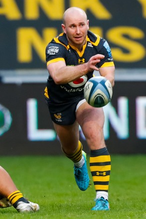 Dan Robson Wasps Passes Wide Ricoh Editorial Stock Photo - Stock Image ...