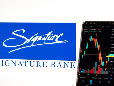 250 Signature bank Stock Pictures, Editorial Images and Stock Photos ...