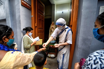 Good Friday observation in Kolkata, India - 02 Apr 2021 Stock Pictures ...