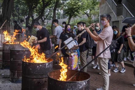 People Burn Paper Offerings Cemetery During Editorial Stock Photo ...