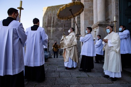 Holy Week In Portugal, Porto - 04 Apr 2021 Stock Pictures, Editorial ...