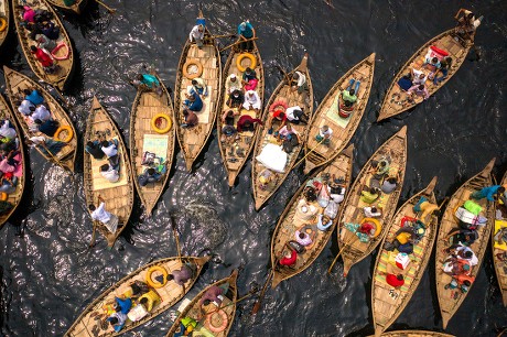 Busy Waterway Filled Boats Their Passengers Editorial Stock Photo ...