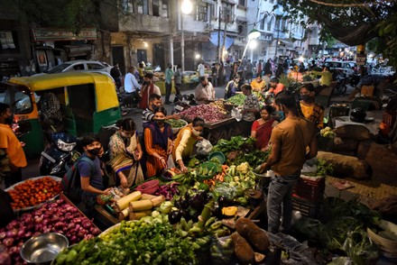 People Shopping Vegetables Groceries Hours Before Editorial Stock Photo ...