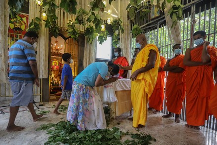 Sri Lankan Buddhist Monk Anoints Head Editorial Stock Photo - Stock ...