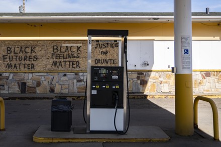 imágenes de Daunte Wright Protest, Brooklyn Center, Minnesota, USA - 16 ...