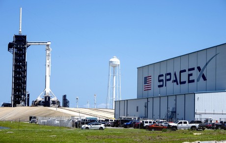 Spacex Falcon 9 Crew Dragon Capsule Editorial Stock Photo - Stock Image ...