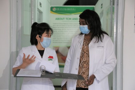 Chinese Doctor Sun Shuang L Talks Editorial Stock Photo - Stock Image ...