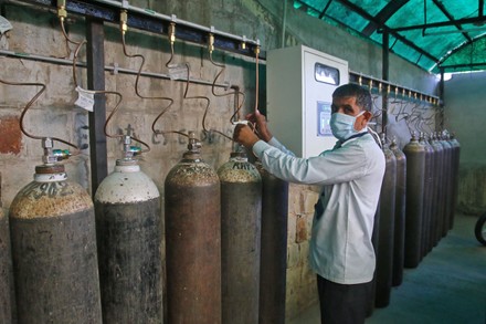 Medical Oxygen Cylinders In Jaipur, India - 26 Apr 2021 Stock Pictures ...