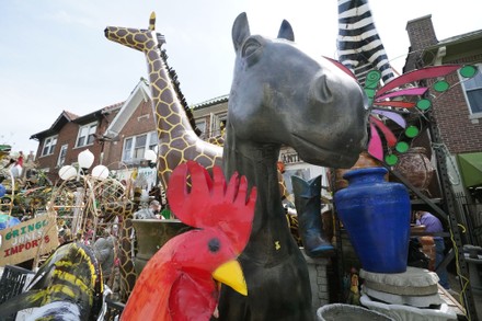 Horses Chickens Giraffes Block Sidewalk Outside Editorial Stock Photo ...