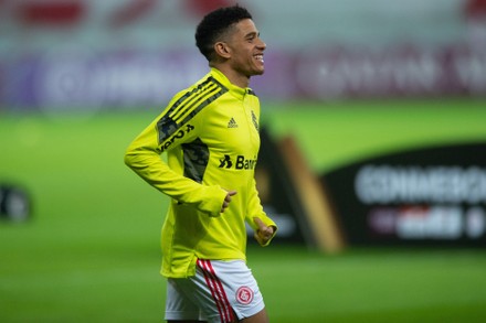 Taison Internacional Before Match Estadio Beira Editorial Stock Photo ...
