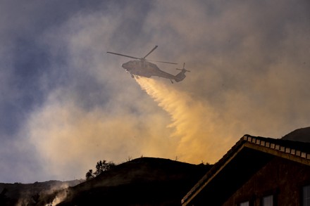 __COUNT__ imágenes de North Fire burns near Valencia and Castaic ...